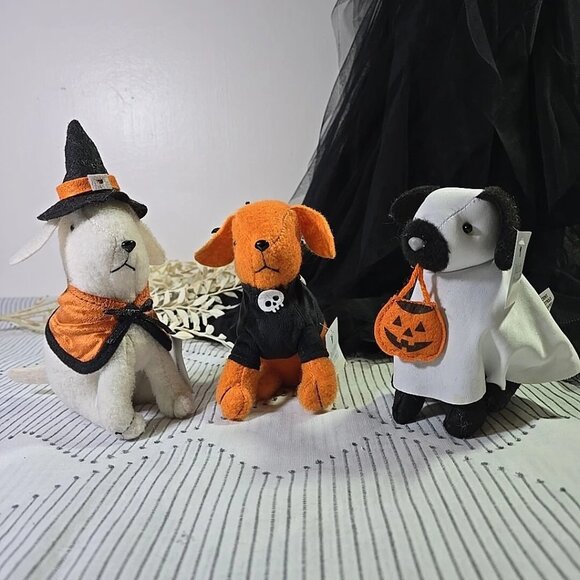 Target | Holiday | New Target Bullseye 3 Plush Dogs In Costumes ...